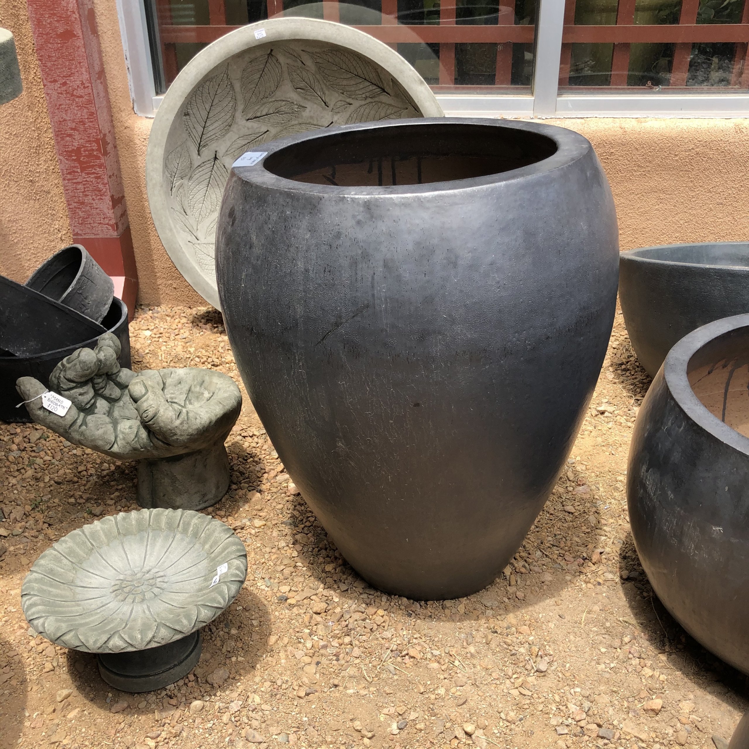 Anamese Paloma Jar - Graphite - McCumber Fine Gardens