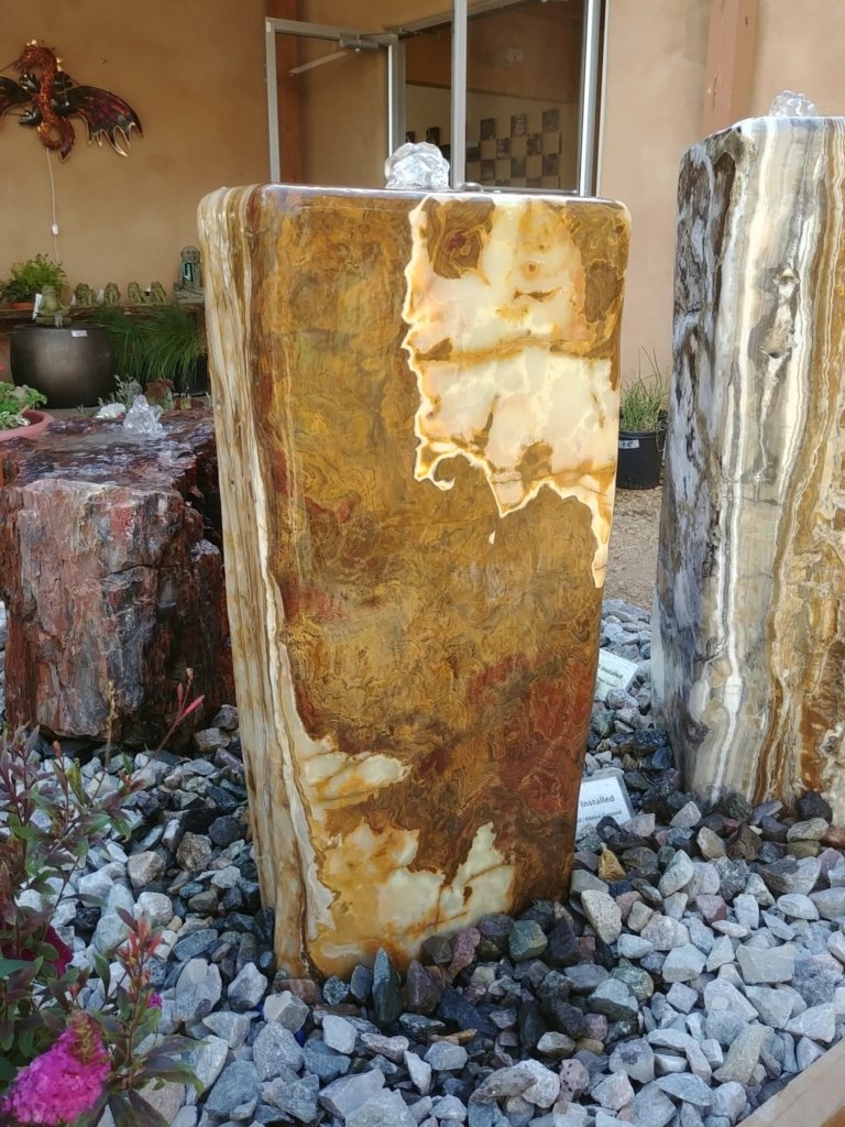 Onyx Fountain by Greg Robertson (1) - McCumber Fine Gardens