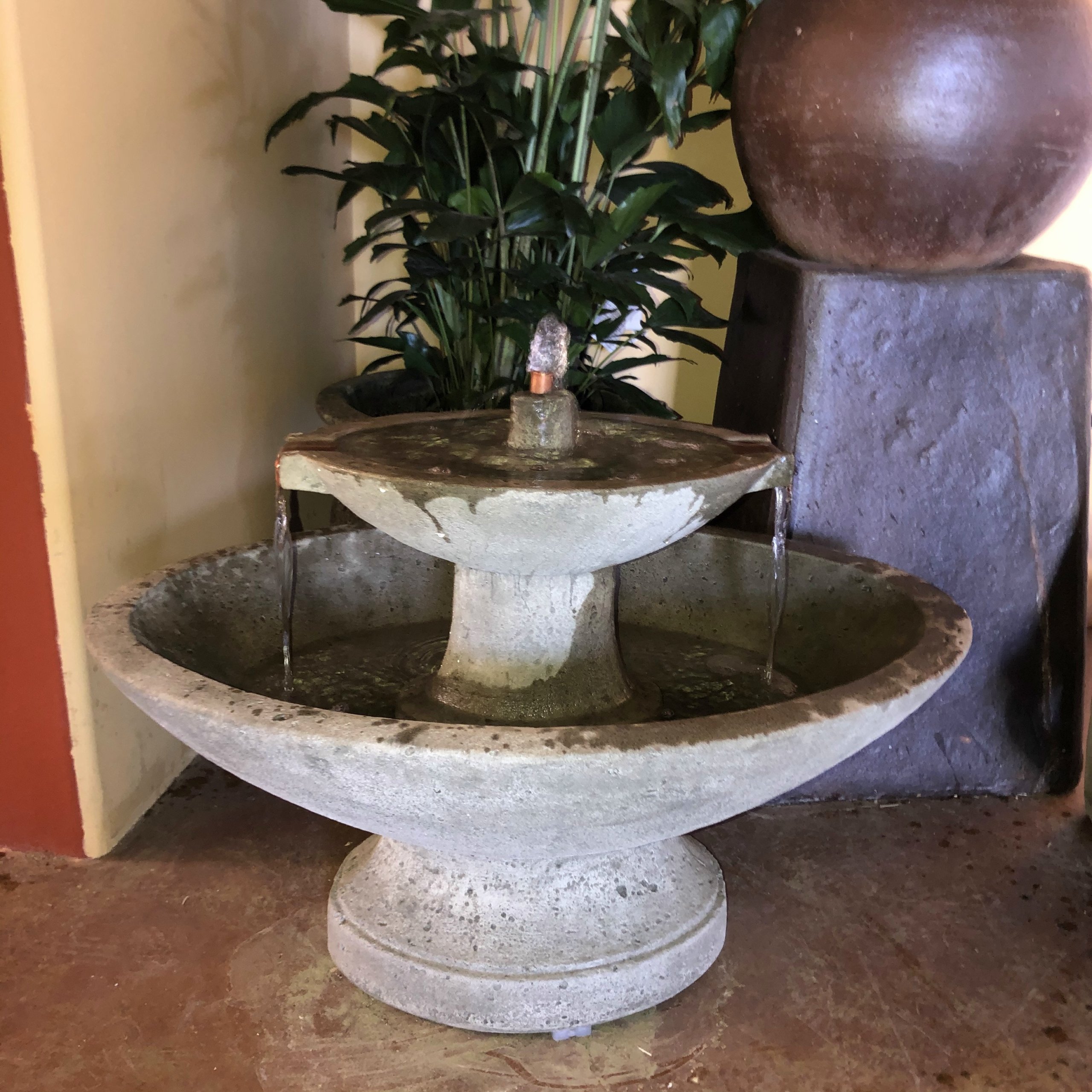Campania Jensen Oval Fountain - McCumber Fine Gardens