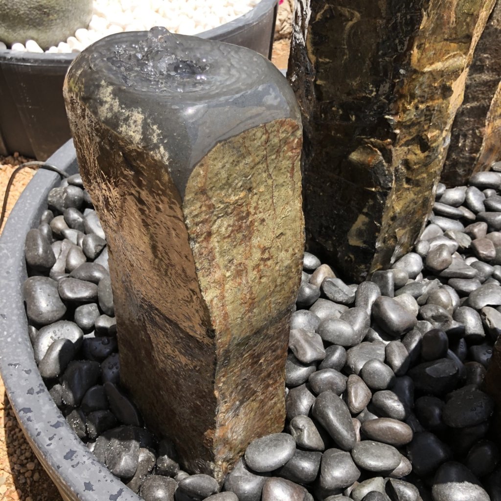18" Basalt Fountain Rounded Top - McCumber Fine Gardens