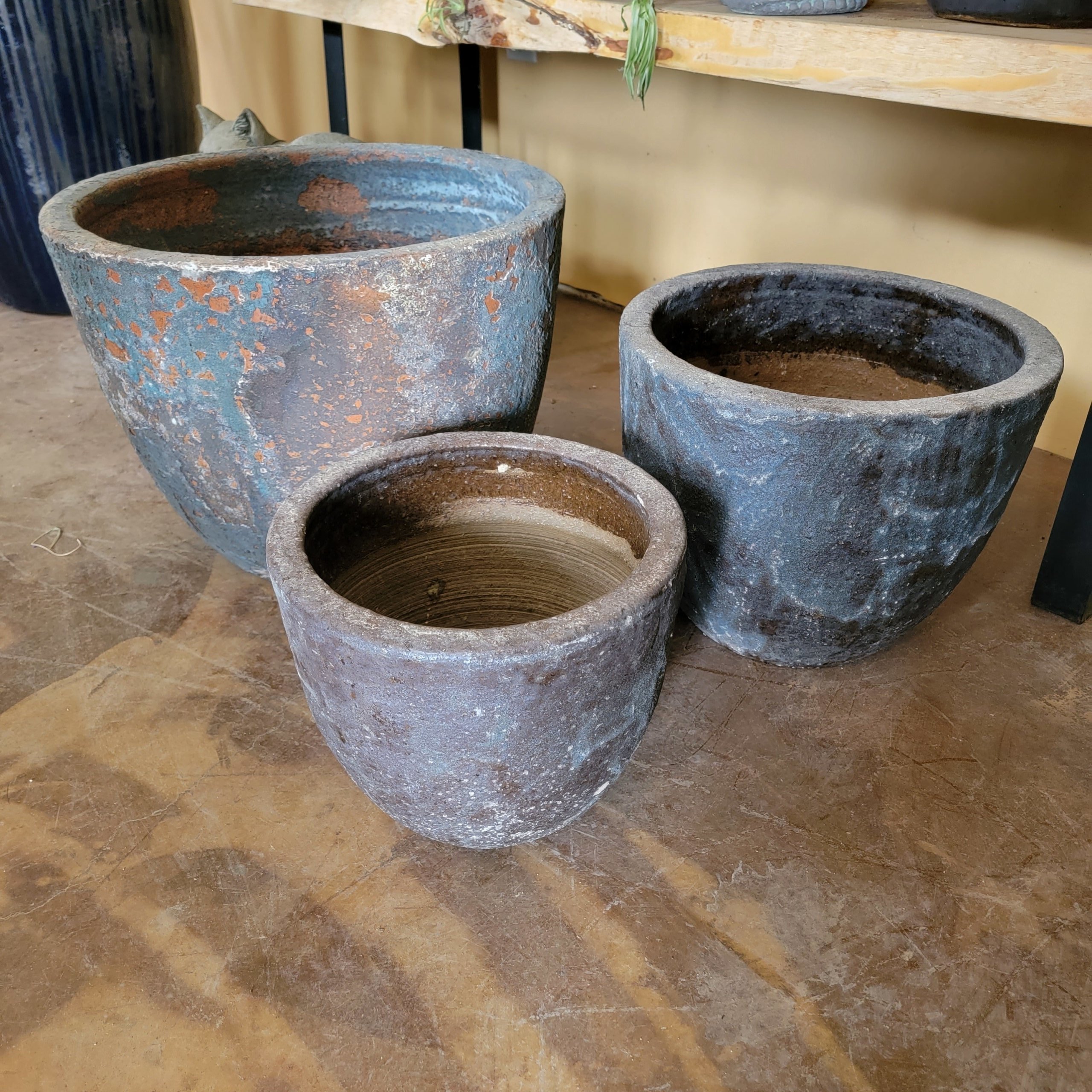 Anamese Ovo Egg Planter - Verdi - McCumber Fine Gardens